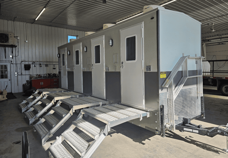 Washroom Trailer Rentals – Rays Septic